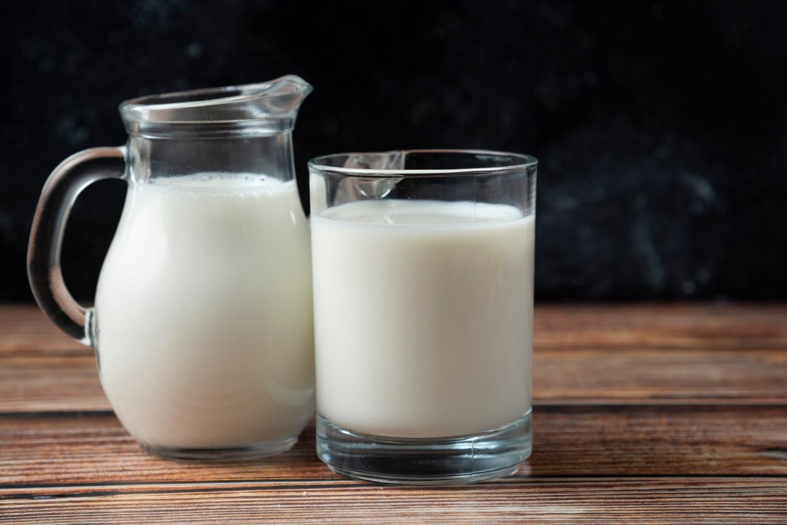 16 Simple Home Remedies for Glowing Skin | PharmEasy